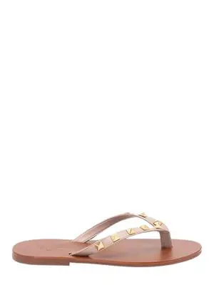 Valentino Garavani VALENTINO Rockstud Thong Sandals Poudre