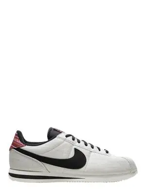 Nike Cortez Basic Se Sneakers - Grey