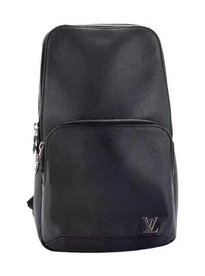 LOUIS VUITTON Louis Vuitton Avenue Sling Bag In Taiga Leather Black