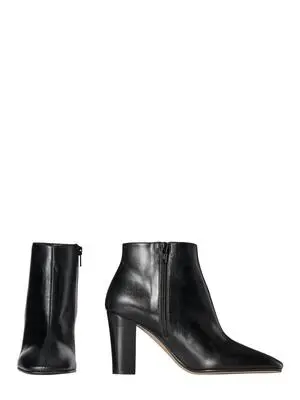 THE ROW Cindy Ankle Boot In Polished Calfskin Leather - Black