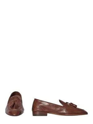 THE ROW Caden Loafer In Grained Calfskin Leather - Chestnut
