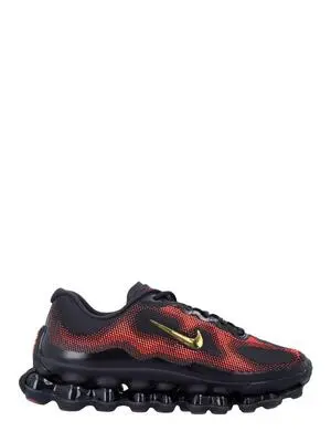 Nike Athletic Sneakers - Black