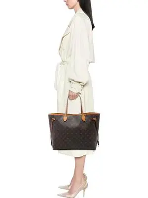 LOUIS VUITTON 2011 Monogram Neverfull Gm Tote Bag - Brown