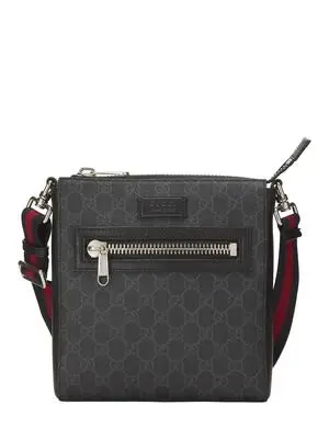 Gucci Gg Supreme Canvas Messenger Bag - Black