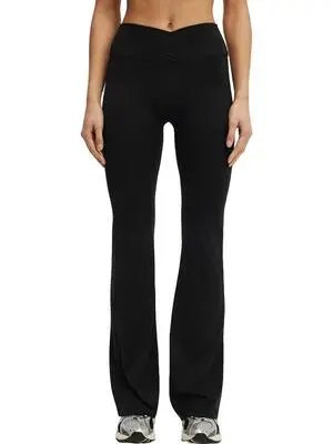 COTTON:ON COTTON ON BODY Active Ultra Luxe Cross Front Invisible Scrunch Flare Leggings