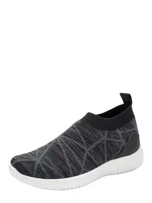 MIO MARINO Lightweight Geometric Knit Slip-on Sneakers - Black