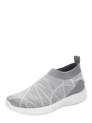 MIO MARINO Lightweight Geometric Knit Slip-on Sneakers - Light Gray