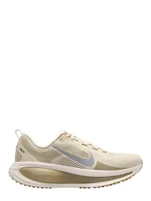 Nike Vomero 18 Athletic Sneakers - Cream