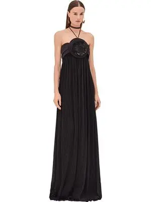 Alexis Mallorie Gown With Halter Neckline And Floral Embellishment - Black