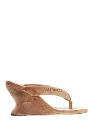 Balenciaga Gaeta Wedge Thong Sandals - Neutrals