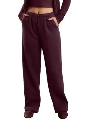 Beyond Yoga Beyond Yoga Luxe Fleece Straight Leg Sweatpants Cabernet