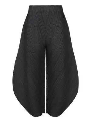 Issey Miyake Tapered Pleated Trousers - Black