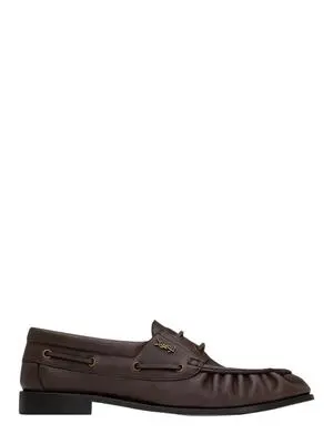 Saint Laurent Le Loafer Bateau In Smooth Leather With Gold Tone Cassandre Hardware - Brown