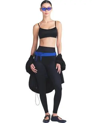 SKIMS Bonded Waist 29" Legging | Black | | Nike Satin Shine - Obsidian