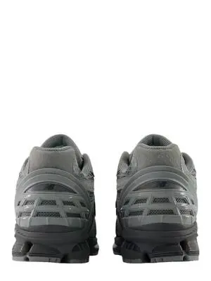 NEW BALANCE New Balance Panelled Lace-Up Sneakers Grey