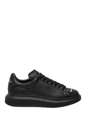 Alexander McQueen Oversized Sneaker In Grainy Leather Black