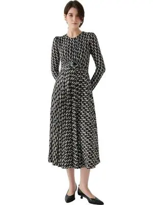 EXQUISE Ayanne Knit Midi Dress