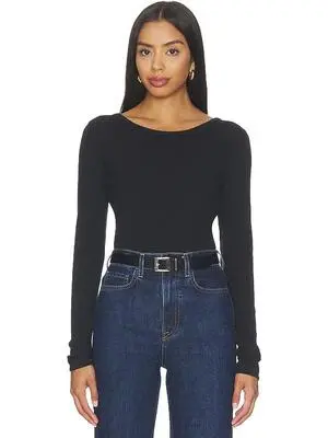 Closed Deep Back Longsleeve - Black