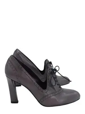 STUART WEITZMAN Lace-up Wingtip Pumps - Grey