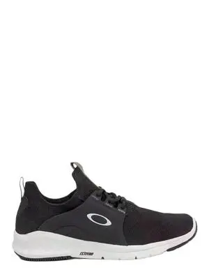 Oakley Dry Sneakers With Mesh Texture And Chunky Rubber Sole - Black