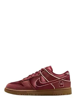 Nike X Kobe Bryant Dunk Low Pro Tro Sneakers - Red
