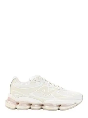 NEW BALANCE 2000 Runner Sneakers - White
