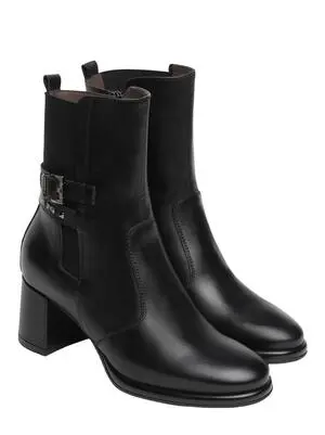 NEROGIARDINI Block Heel Chelsea Boots - Black
