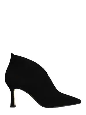 THE SELLER Pointed-toe V-cut Ankle Boots With Stiletto Heel - Black