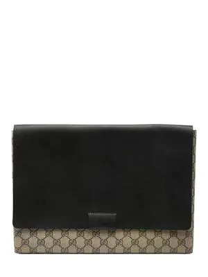 Gucci Gg Supreme Clutch Bag - Black