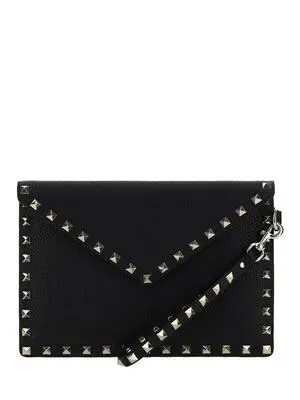 Valentino Garavani VALENTINO GARAVANI Rockstud Pouch In Leather Black