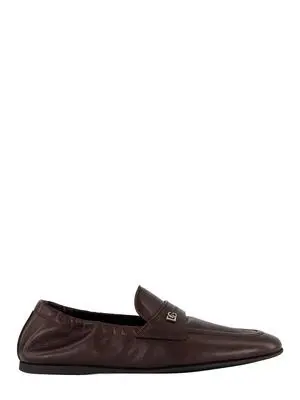 Dolce & Gabbana Tapered Toe Loafers In Smooth Calfskin With Dg Logo - Brown
