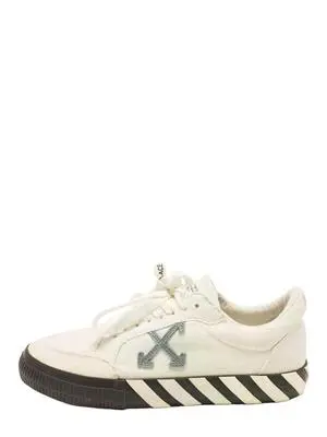 Off-White Vulcanized Arrow-patch Sneakers - White
