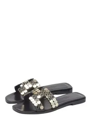 Hermès Oran Leather Sandals With Clou De Selle Embellishment - Black