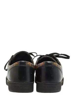 LOUIS VUITTON Louis Vuitton Match Up Sneakers