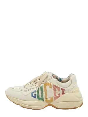 Gucci Rhyton Logo Print Sneakers - Neutrals