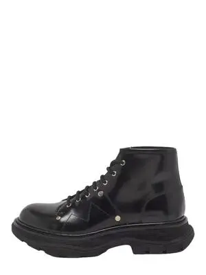Alexander McQueen Tread Lace-up Combat Boots - Black