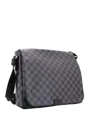 LOUIS VUITTON Damier Graphite Messenger Bag - Black