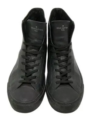 LOUIS VUITTON Louis Vuitton High Top Sneakers With Rainbow Graphic Print