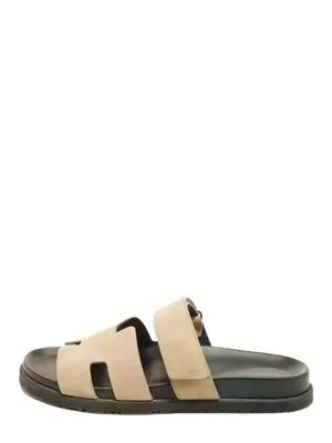 Hermès Chypre Suede H Strap Sandals - Neutrals