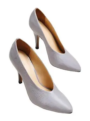 Maeve Classic Stiletto Pumps In Leather - Light Blue