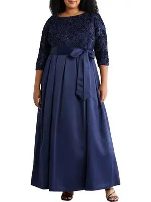 JESSICA HOWARD Embroidered Gown - Navy