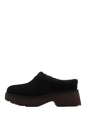 UGG UGG New Heights Cozy Clog