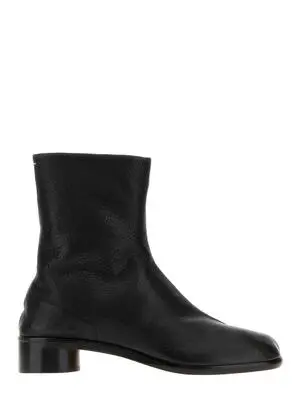 MAISON MARGIELA Tabi Toe Leather Ankle Boots - Black