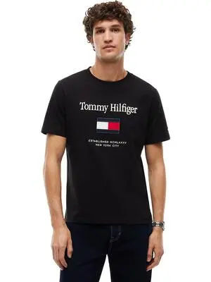 Tommy Hilfiger Embroidered Flag Logo T-shirt - Black