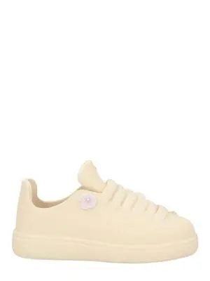 Burberry Round Toe Low Top Sneakers - Nude