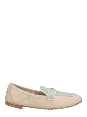 Tory Burch Round Toe Loafers - Nude