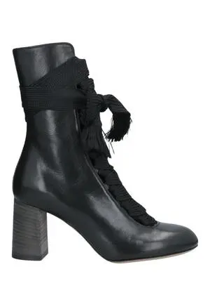Chloé Leather Round Toe Block Heel Boots With Ribbon Fastening - Black