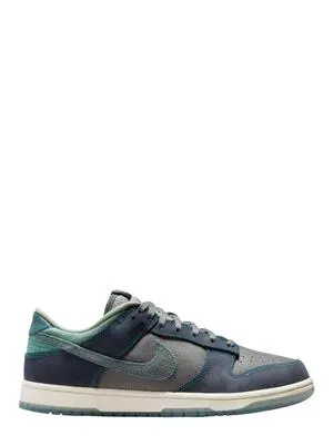 NIKE Nike Low Top Sneakers