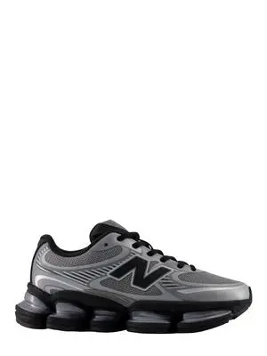 NEW BALANCE Color Blocked Athletic Sneakers - Black