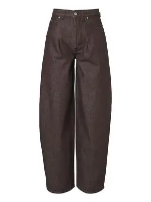Jacquemus Ovalo Barrel-leg Jeans In Vinyl Continental Grain Bovine - Brown